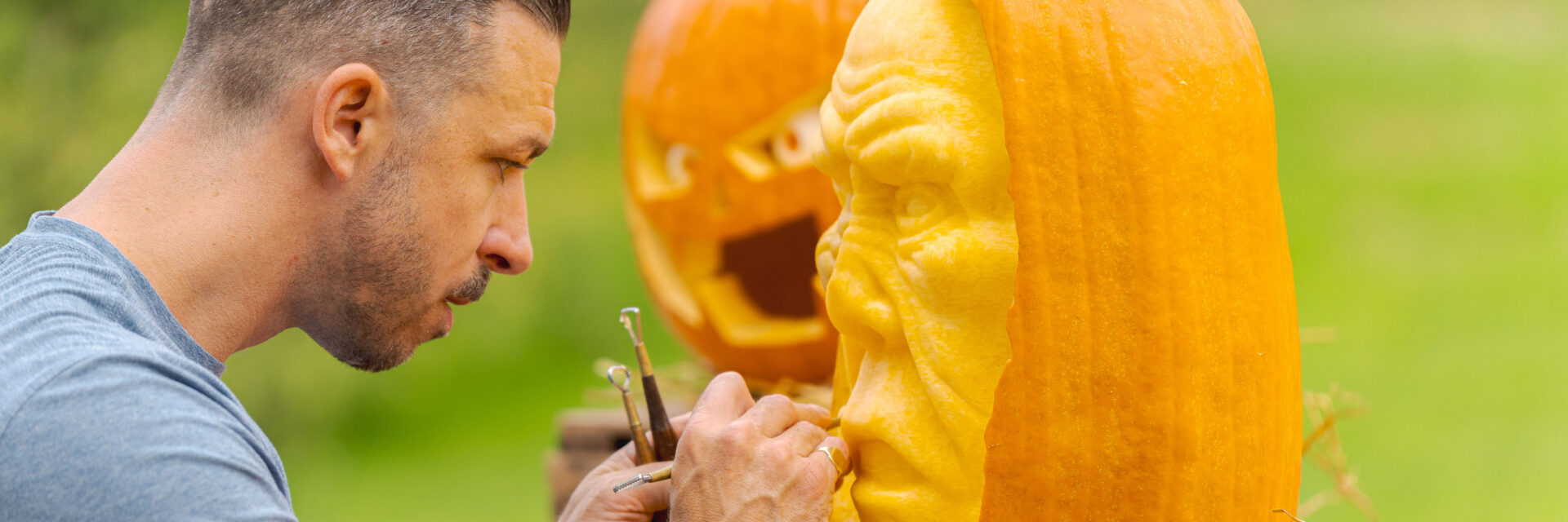 Pumpkin Carving with Adam Bierton | New York Botanical Garden